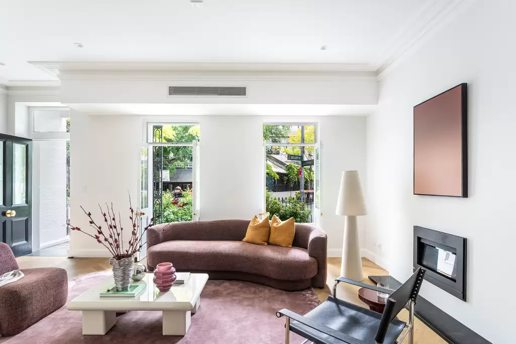 Maclay Longhurst - Sales Agent at Sydney Sotheby's International Realty